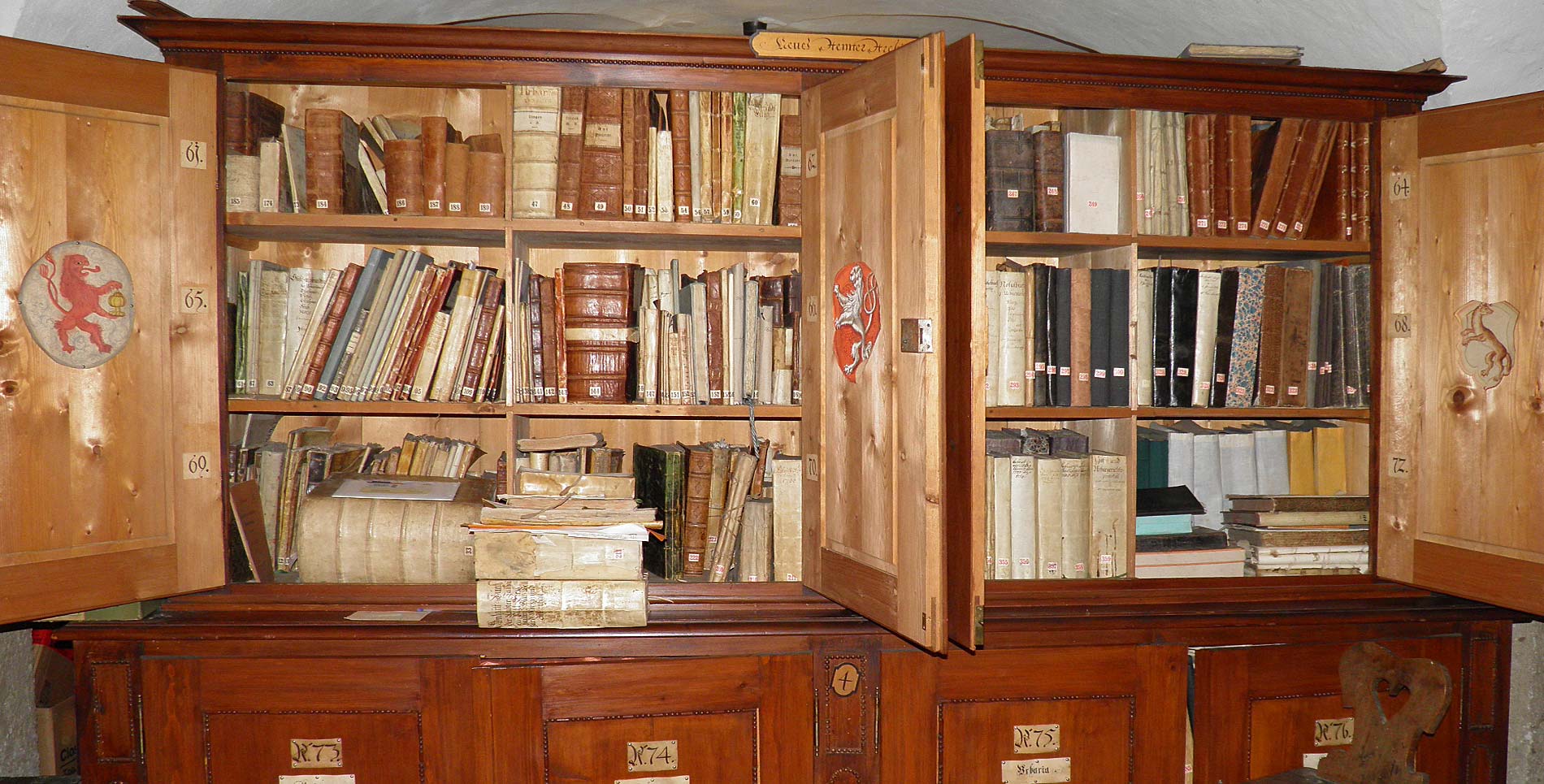 Stift Nonnberg Benediktinerinnenabtei Salzburg - ora et labora